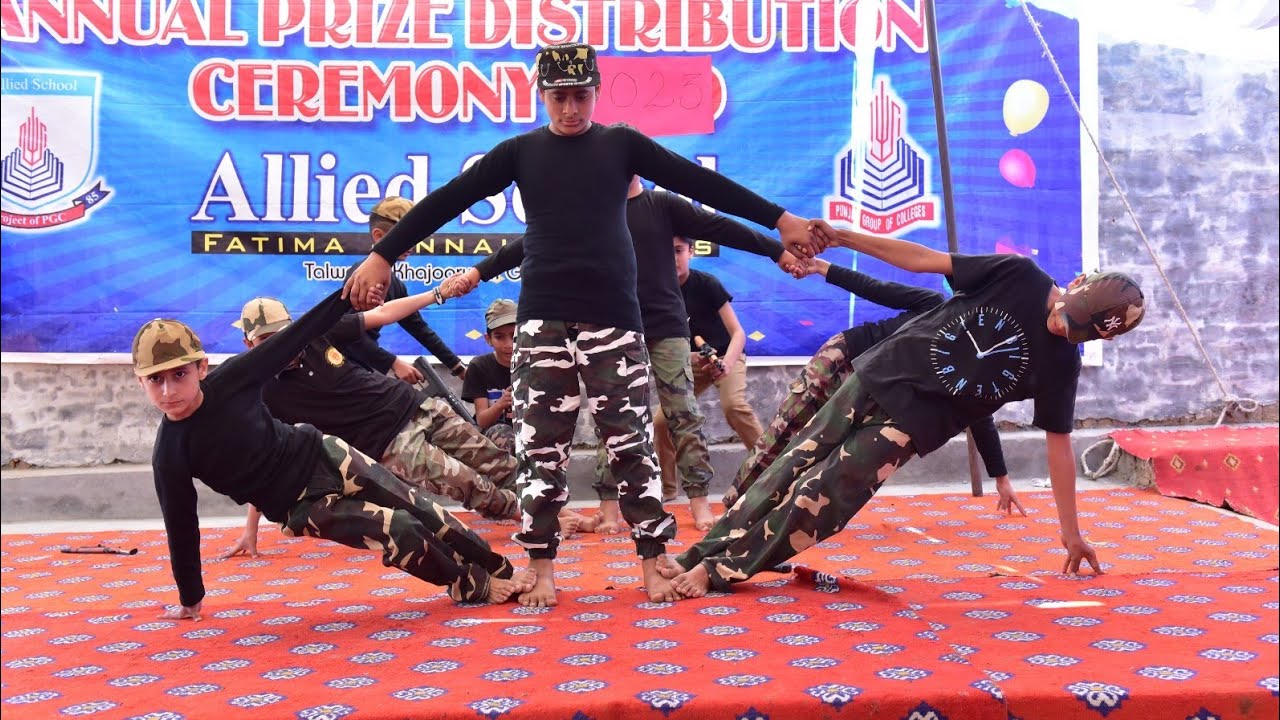 Pak Army song /Annual Function Tablo/ Pakistan Zindha Bad / - YouTube