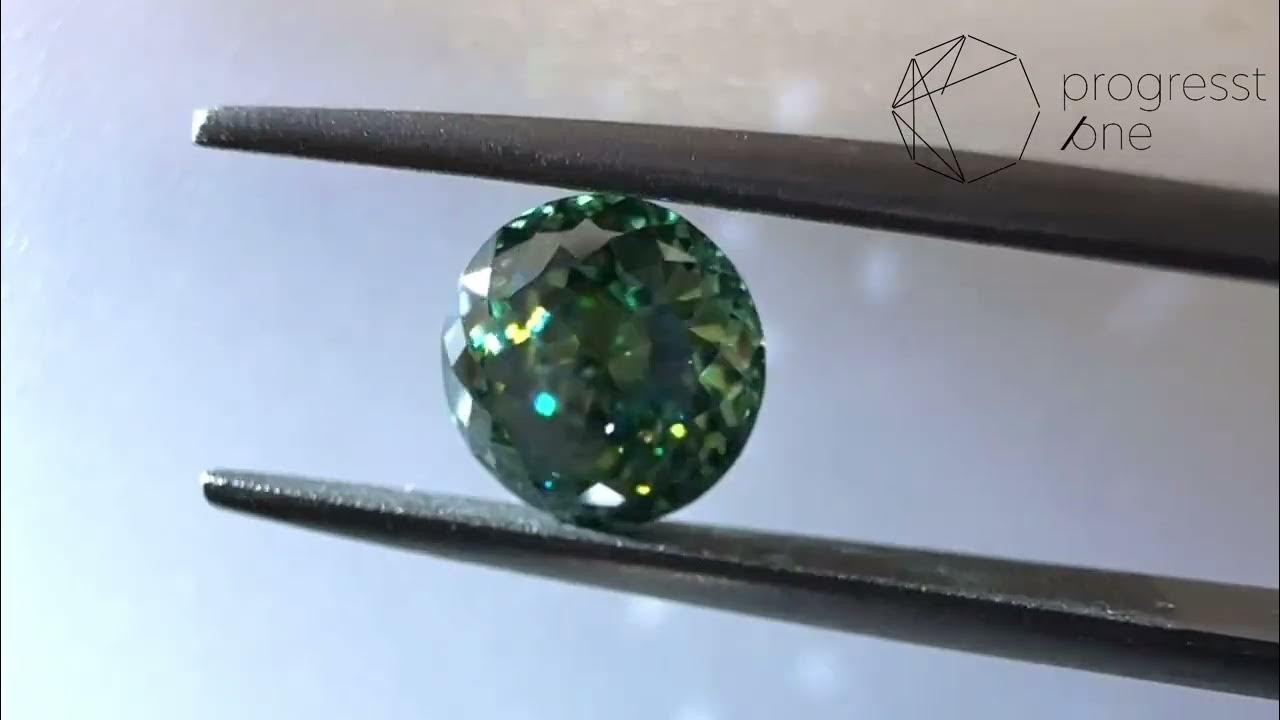 モアッサナイト1.07ct - YouTube