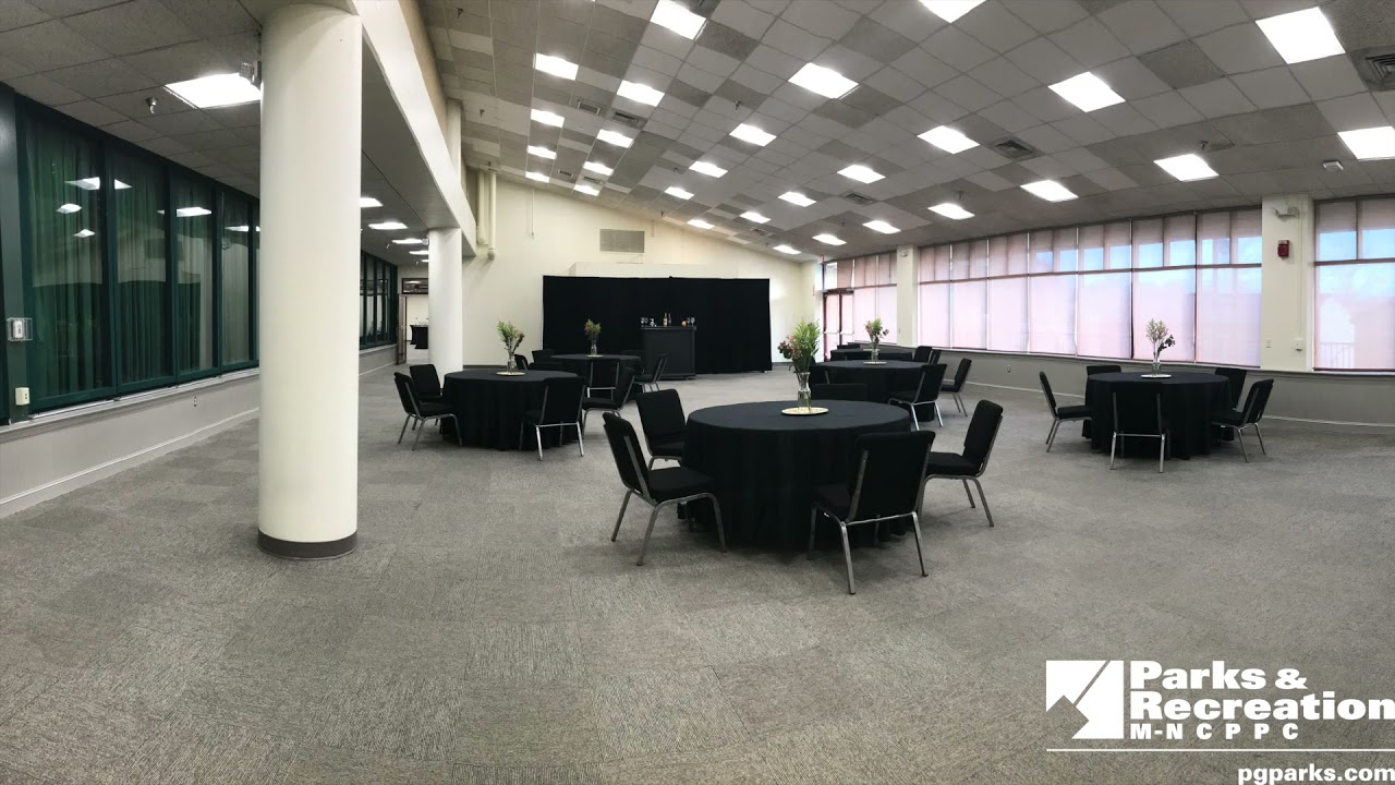 Showplace Arena Tag 6 The Tack Room - YouTube