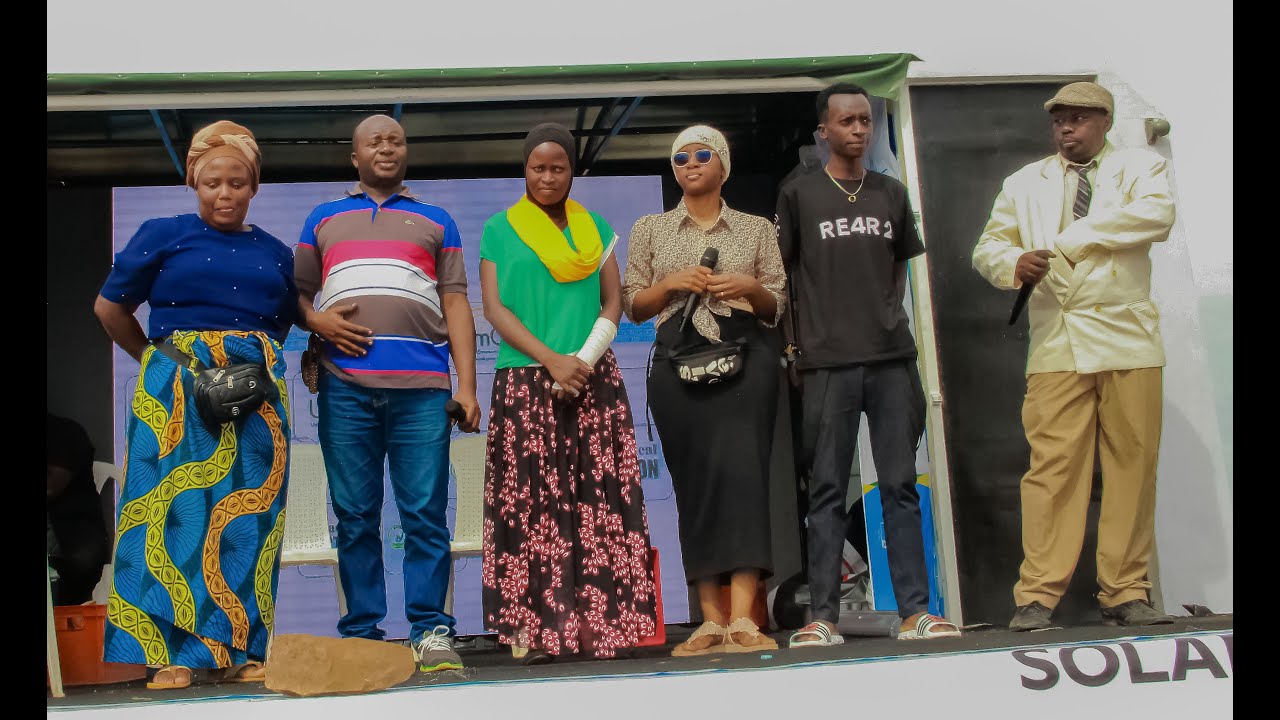 UMURAGE INKOMOKO YABANYARWANDA \IREBERE IBYO GASAKE AKOREYE MUNKAMBI YA ...