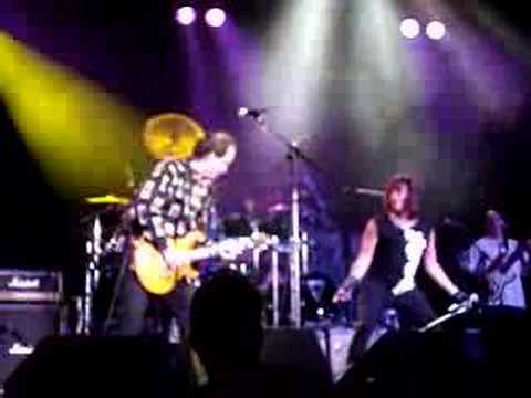 Ken Levinsky & Mark Hitt w/ Joe Lynn Turner -"Highway Star" - YouTube