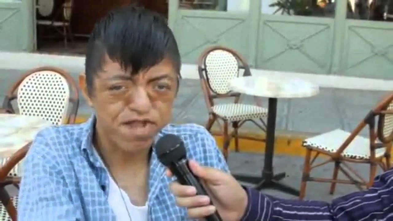 Bebe emoxito es entrevistado - YouTube