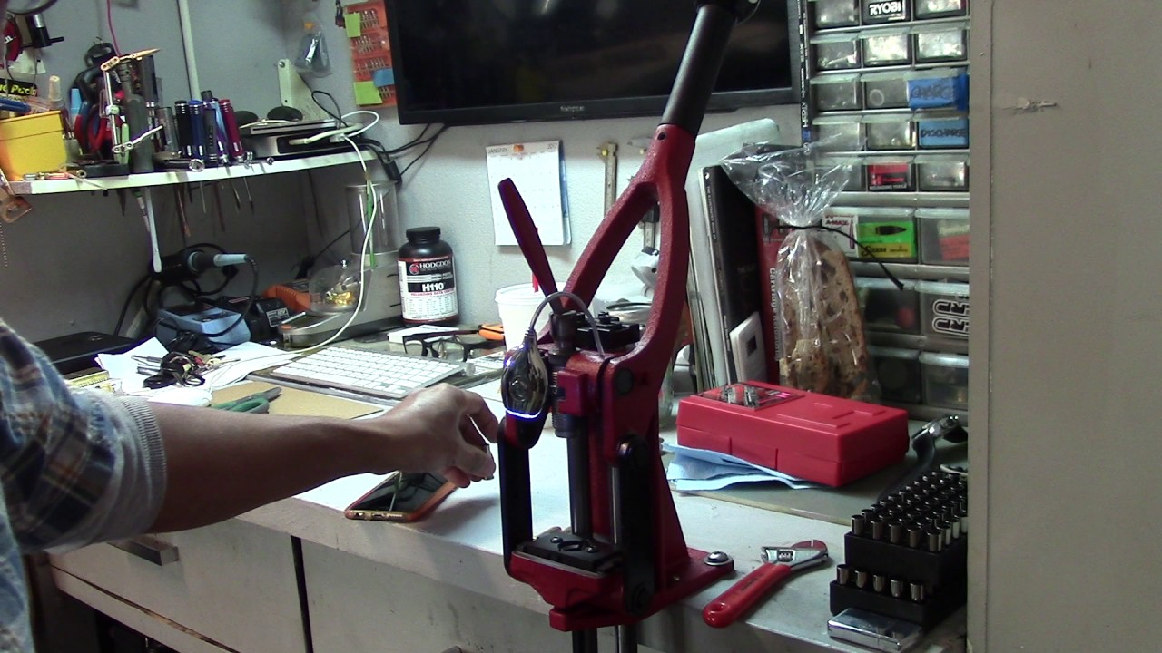 Forster press plus hornady bullet puller - YouTube
