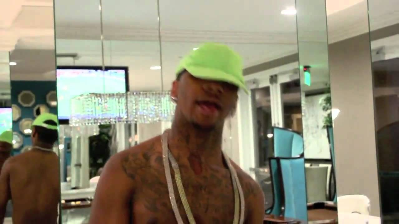 LIL B - THE PRETTY BITCH IS BACK (MUSIC VIDEO) - YouTube