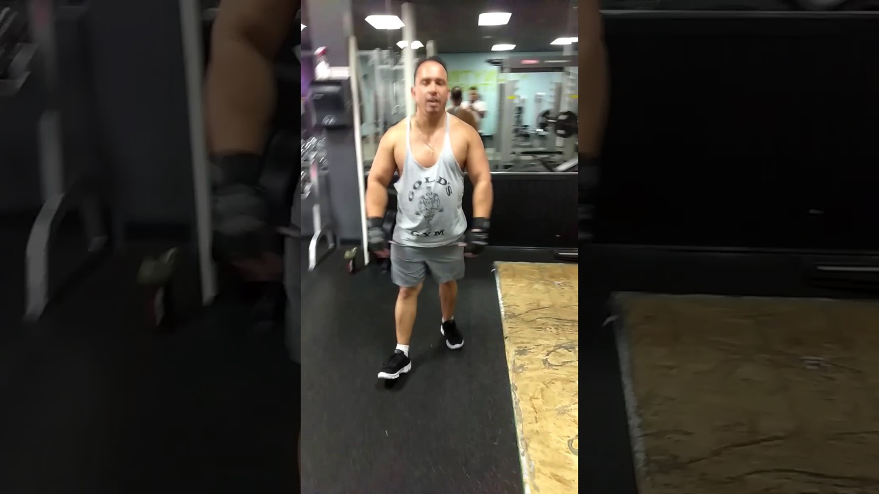 Samuel Cortez Bodybuilder posing - YouTube