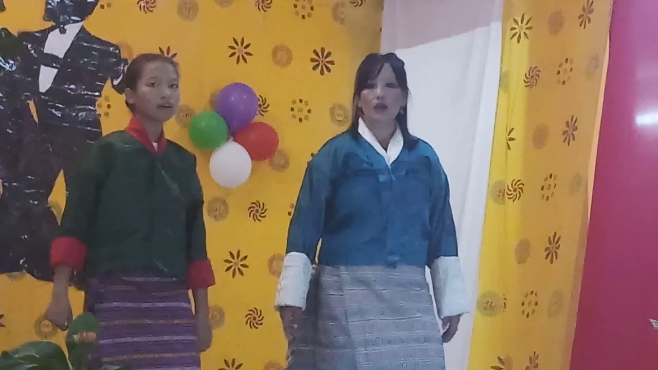 Tingtibi madams....Shaking their moves - YouTube