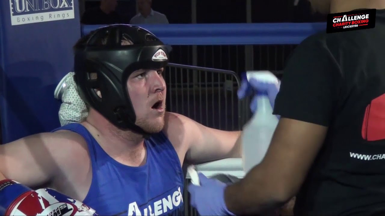 Challenge Charity Boxing - Jamie Ensor v Alex Brooks - YouTube