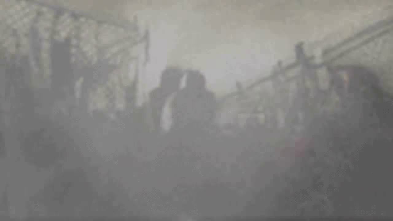 Spec Ops: The Line Death Screen - Mother and Child - YouTube