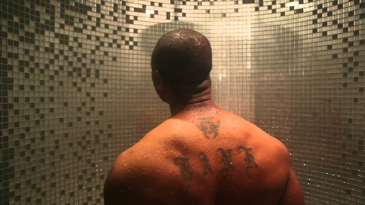Tank Sings While He Showers - YouTube