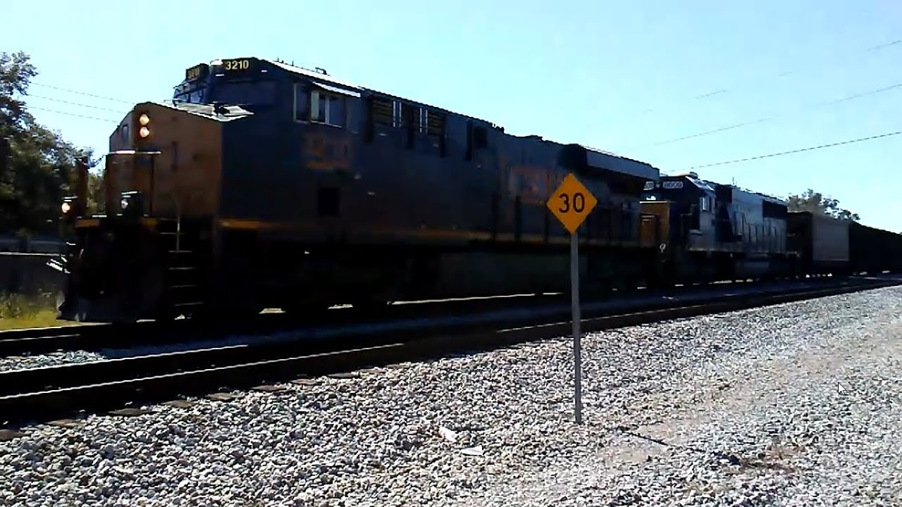 2-8-20 - CSX train Northbound through Ocala - empty coal hoppers - YouTube