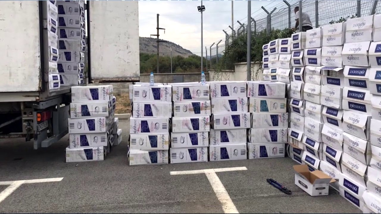 Pa pulla fiskale, sekuestrohet kamioni me 636 mijë paketa cigaresh ...