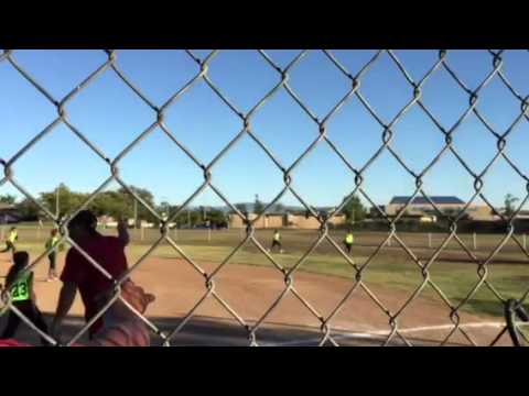 Nadia's home run Fall 2015 - Crimson Crushers - YouTube