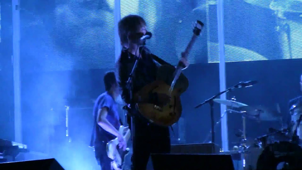 Radiohead / There There / 08. 23. 09 / Prague, CZ - YouTube