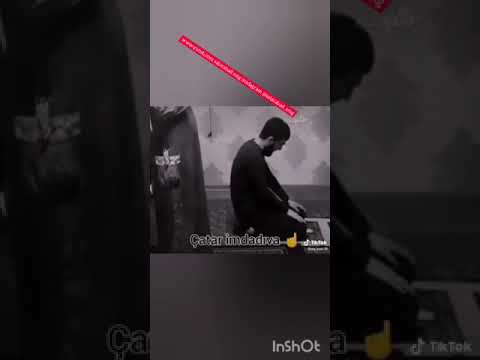 Namaz qılan cütlüklər