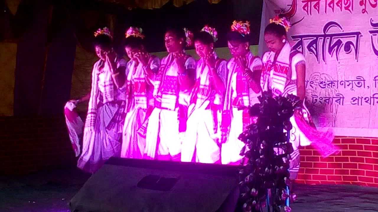 Jhumur dance from thungbari - YouTube
