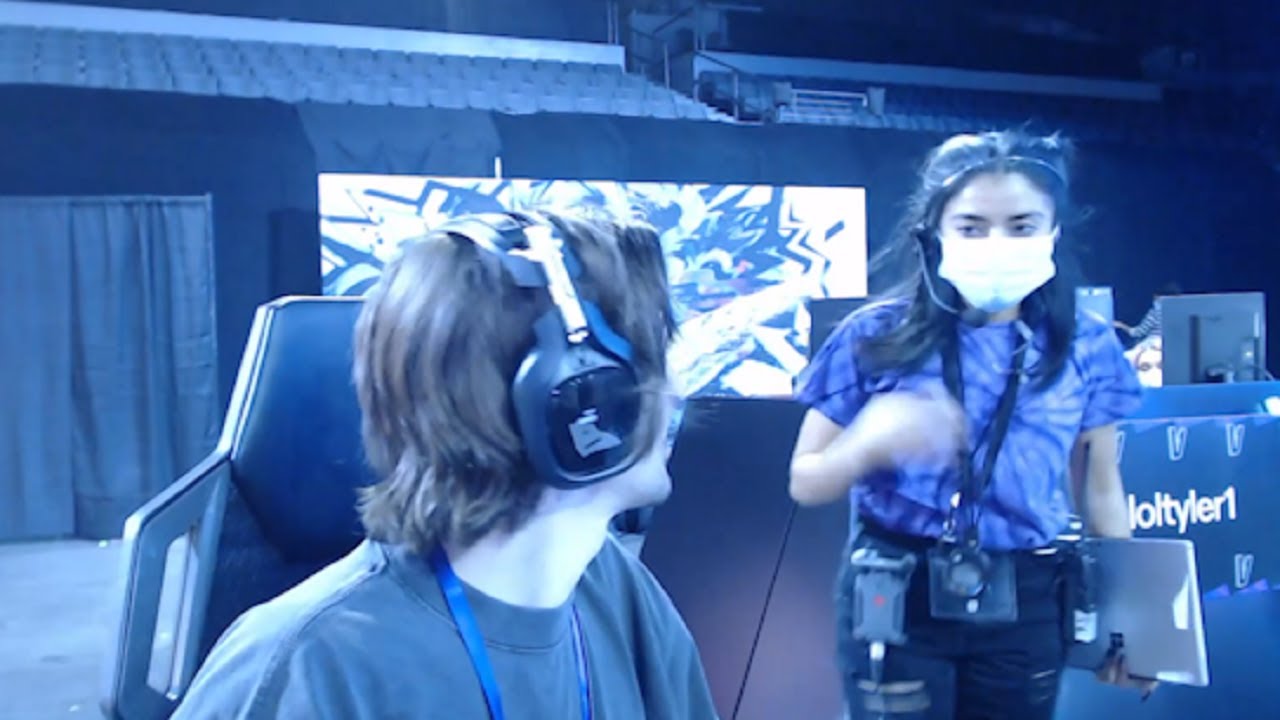 xQc's Most Viewed Clips Of The Month | November 2021 - YouTube