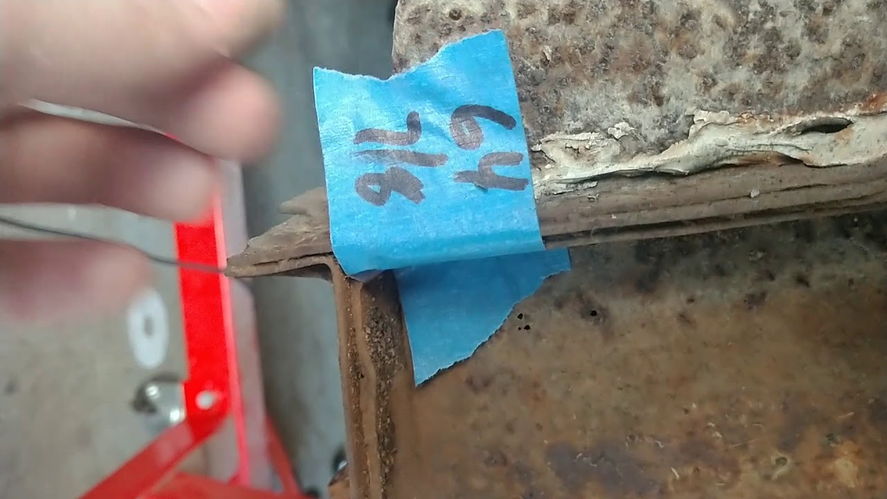 UniVic EP. 9. F100 - Crown Vic P71 full frame swap. - YouTube