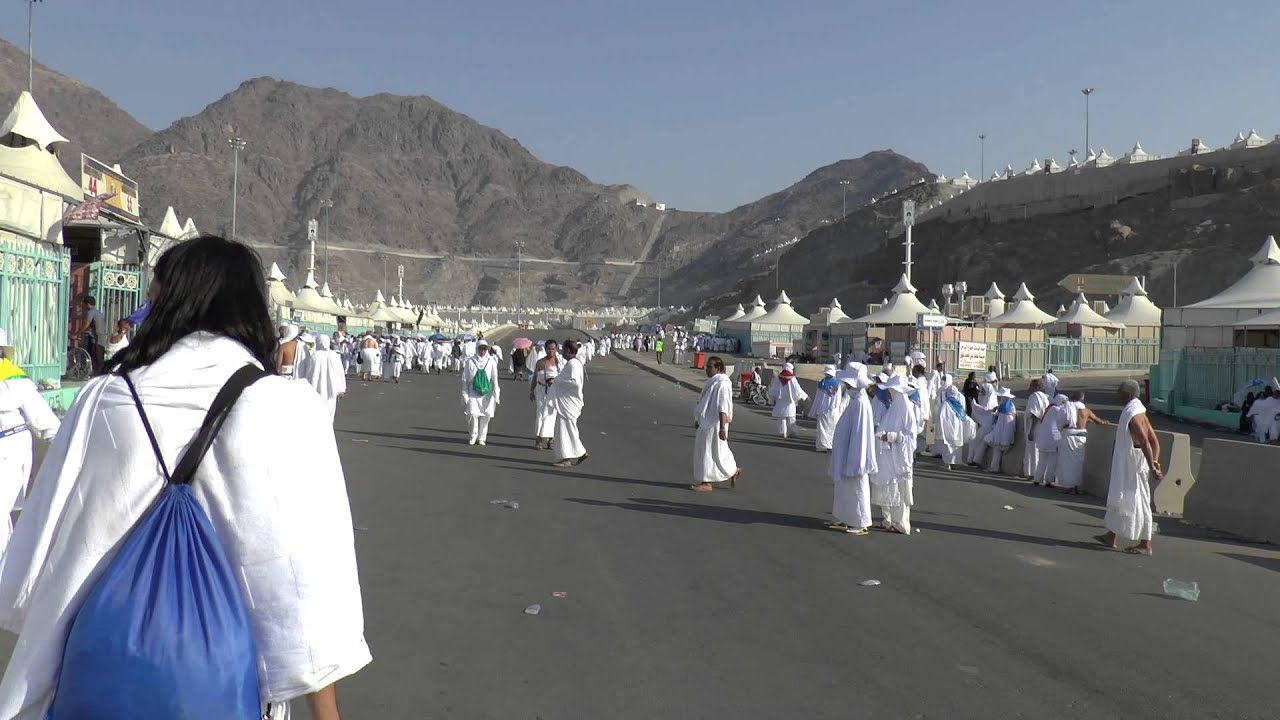 Hajj 2013 - Mina - Heading to Jamarat on the 10th - YouTube