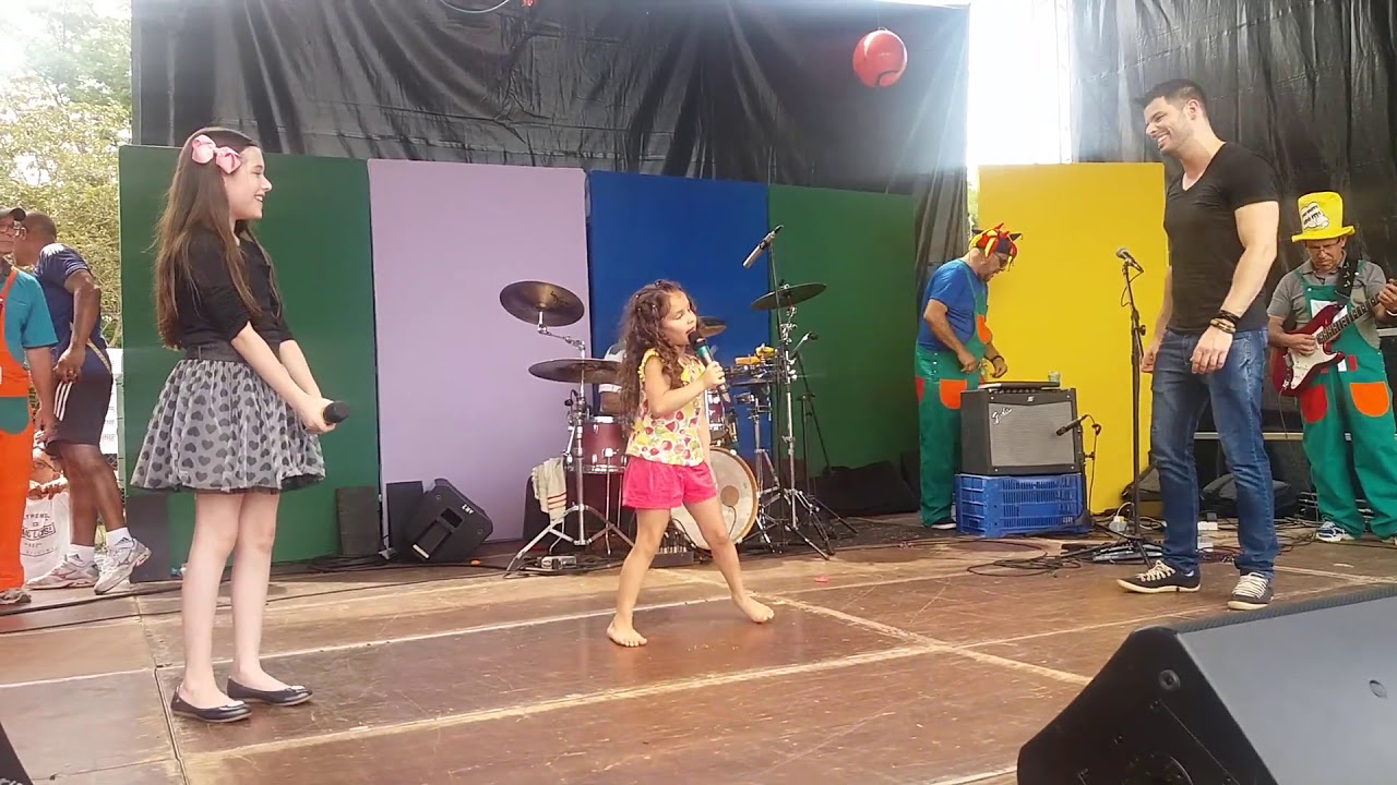 Alice Leite - ADC da Embraer - YouTube