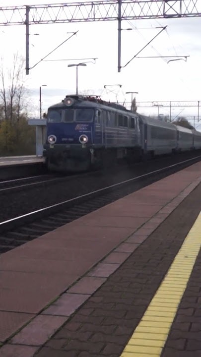 Przelot Ep07 z Ic Ukiel oraz jej "miałczące" Rp1 #pkp #pociag #train #shorts - YouTube