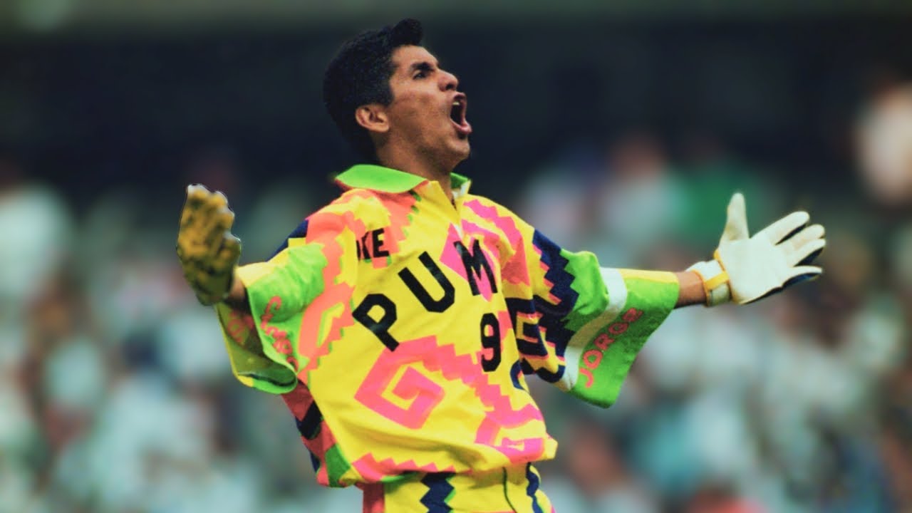 Jorge Campos | "El Brody" #mexico #jorgecampos #goalkeeper - YouTube