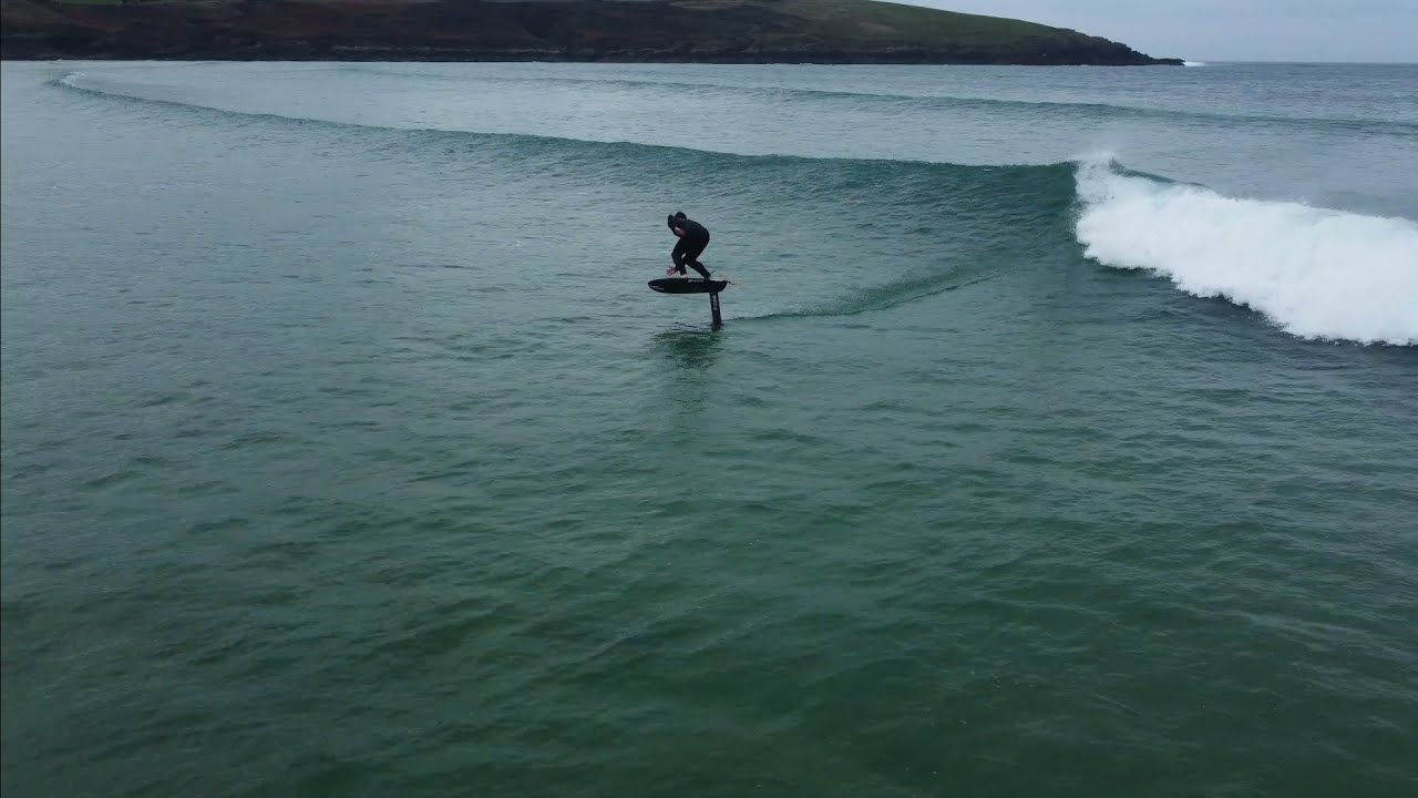 Autumn hover surfing - YouTube