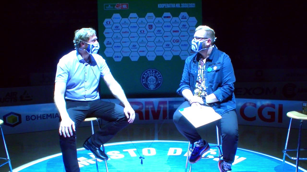 Studio Válečník - host Robert Landa - YouTube