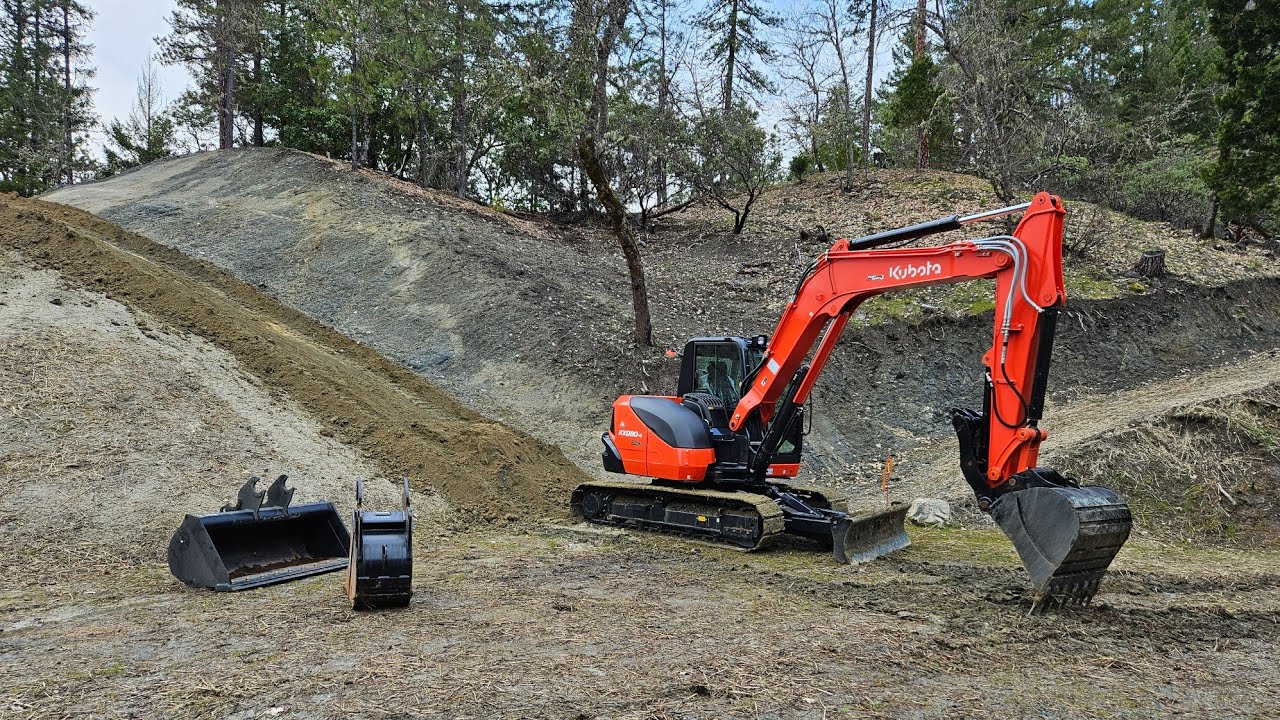 The new Kubota KX 080 4 goes to work for the first time - YouTube