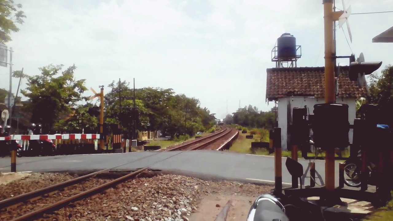 [SANCAKA TRAIN] with Spesial Class Priority - YouTube