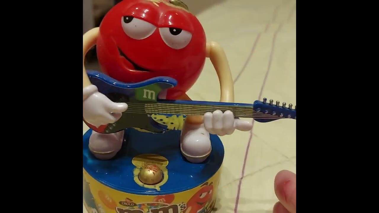 Dancing M&M toy guitar#shorts#dance#youtubeshorts - YouTube