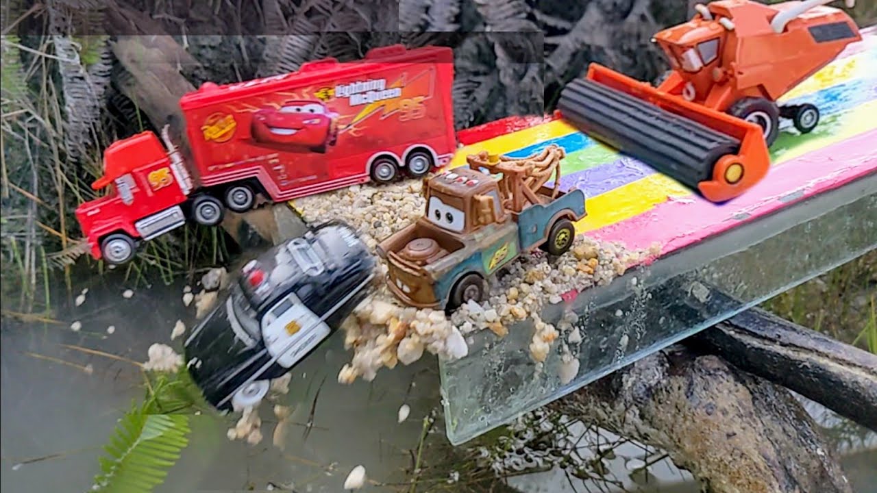 Lightning McQueen and Disney Pixar Cars Toys VS Sand and Rock 🪨 - YouTube