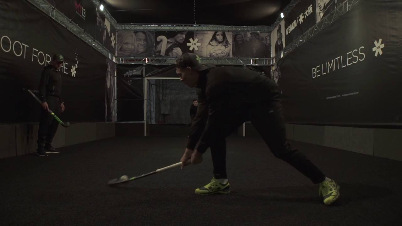 Tutorial: Passing Techniques - Hitting (Reverse Stick - Right Foot ...