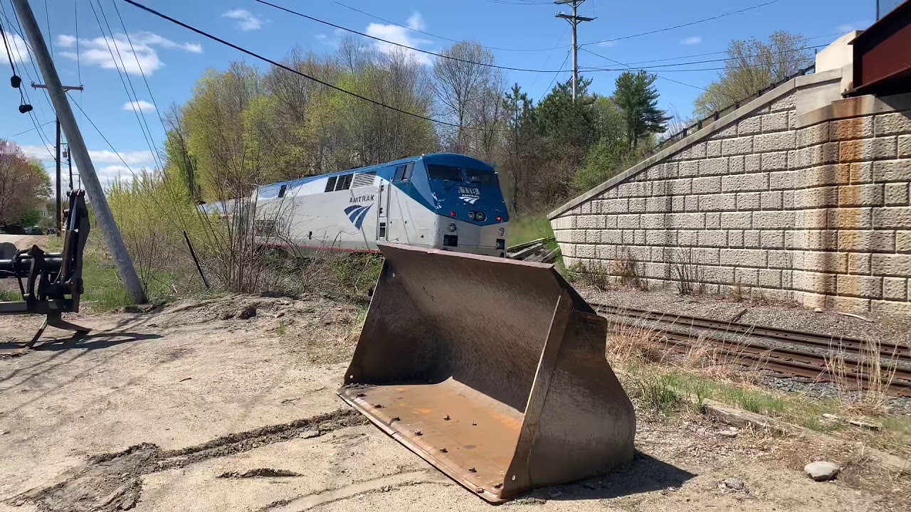 Amtrak Downeaster in Newfields 05/12/2020 - YouTube