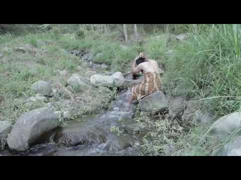 Intai perempuan mandi