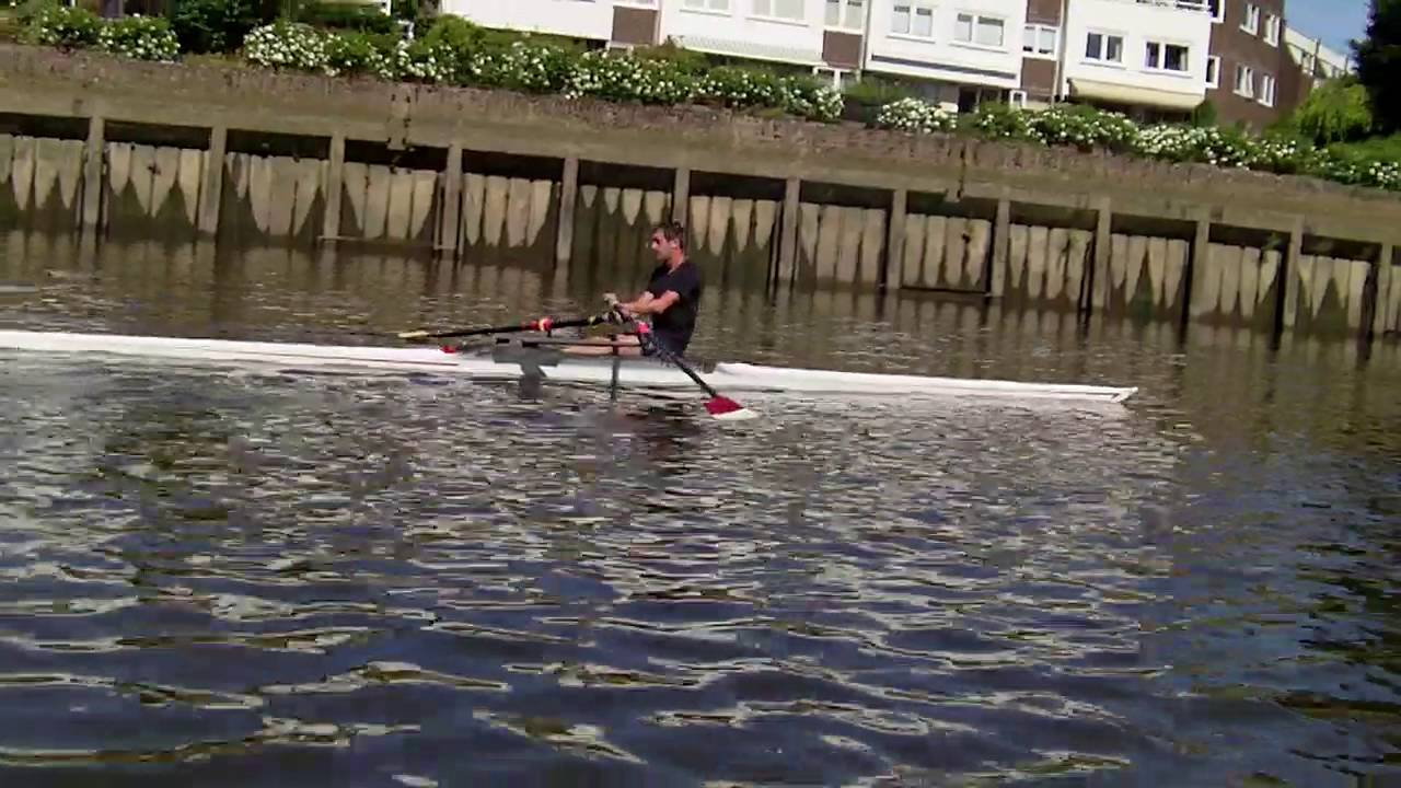 sculling courses at Tideway Scullers School - YouTube