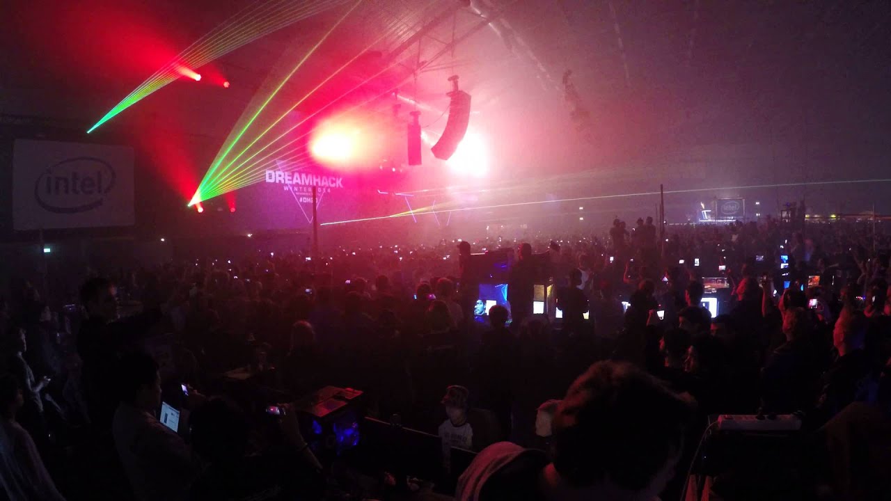 Dreamhack Winter 2014 OPENING - 4K - YouTube