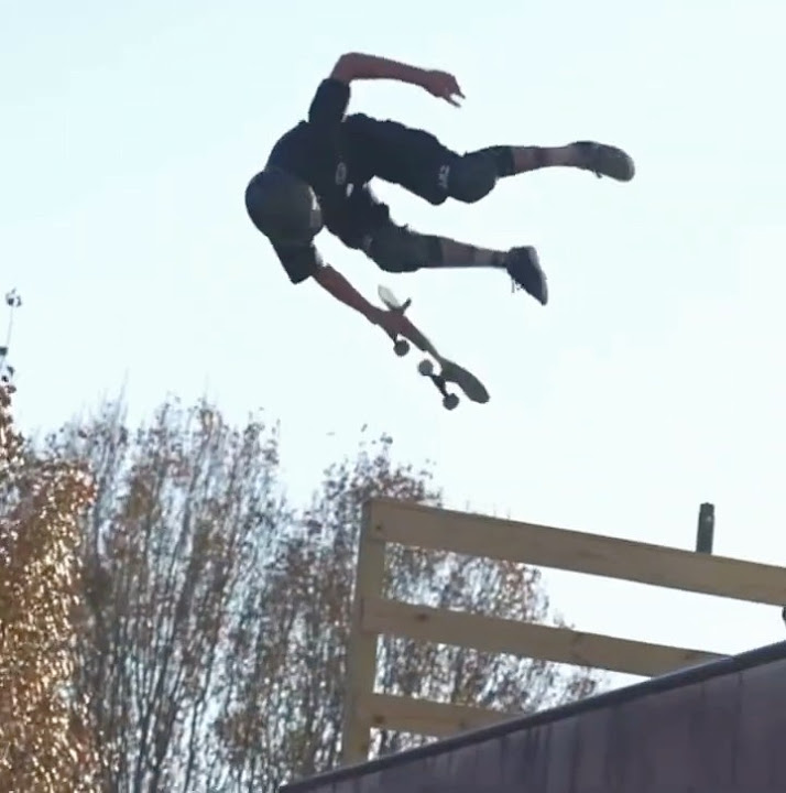 JD Sanchez and USA skateboarding vs gatorchin - YouTube