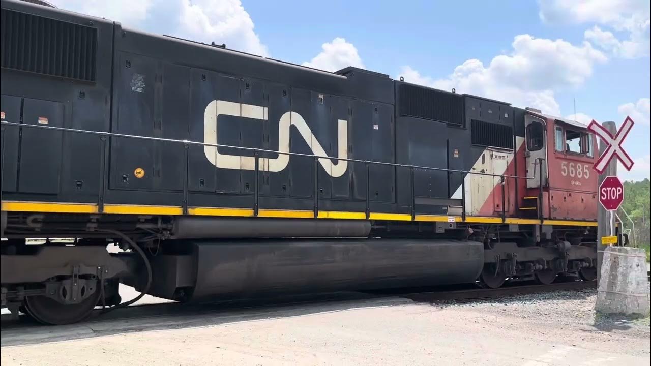 CN 5685 at Sudbury Junction (7/2/2023) - YouTube