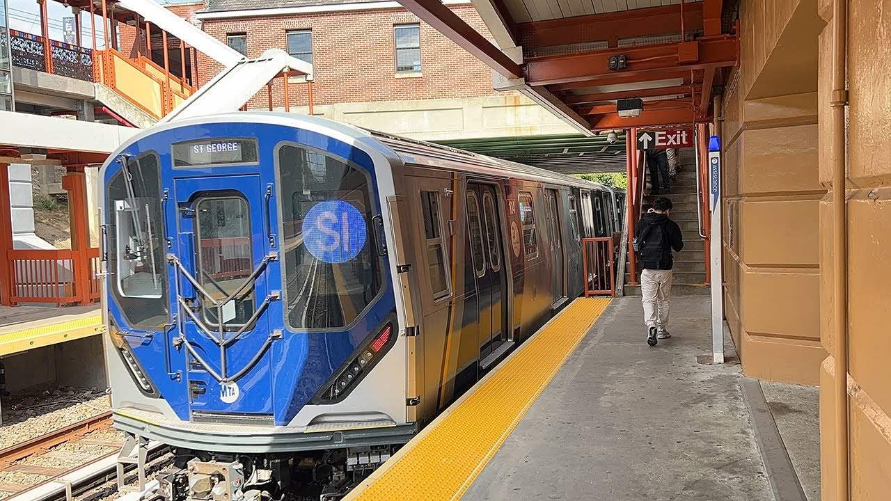 MTA Staten Island Railway new R211S - New Dorp station - YouTube