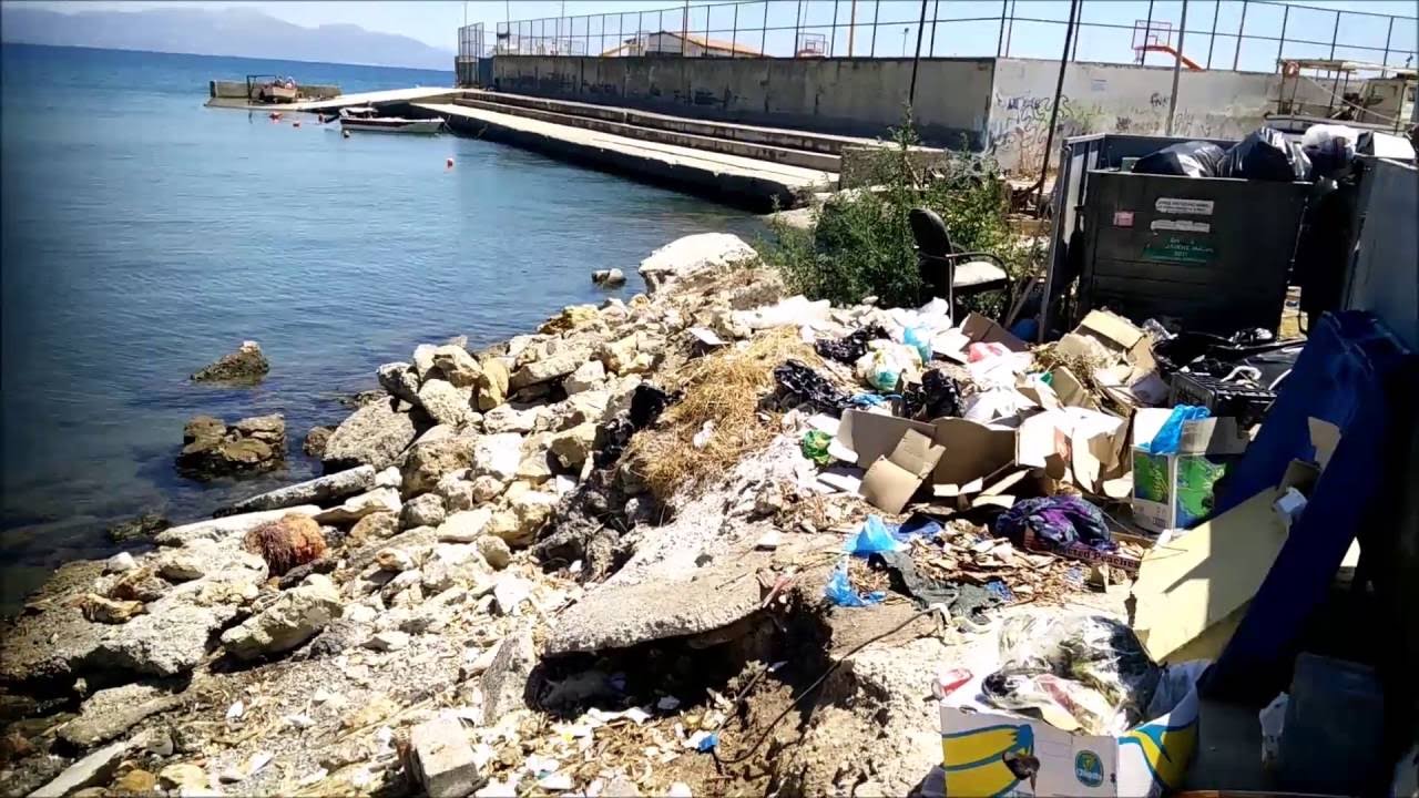 ΣΚΟΥΠΙΔΙΑ ΔΙΠΛΑ ΚΑΙ ΜΕΣΑ ΣΤΗΝ ΘΑΛΑΣΣΑ-ΓΥΘΕΙΟ - YouTube