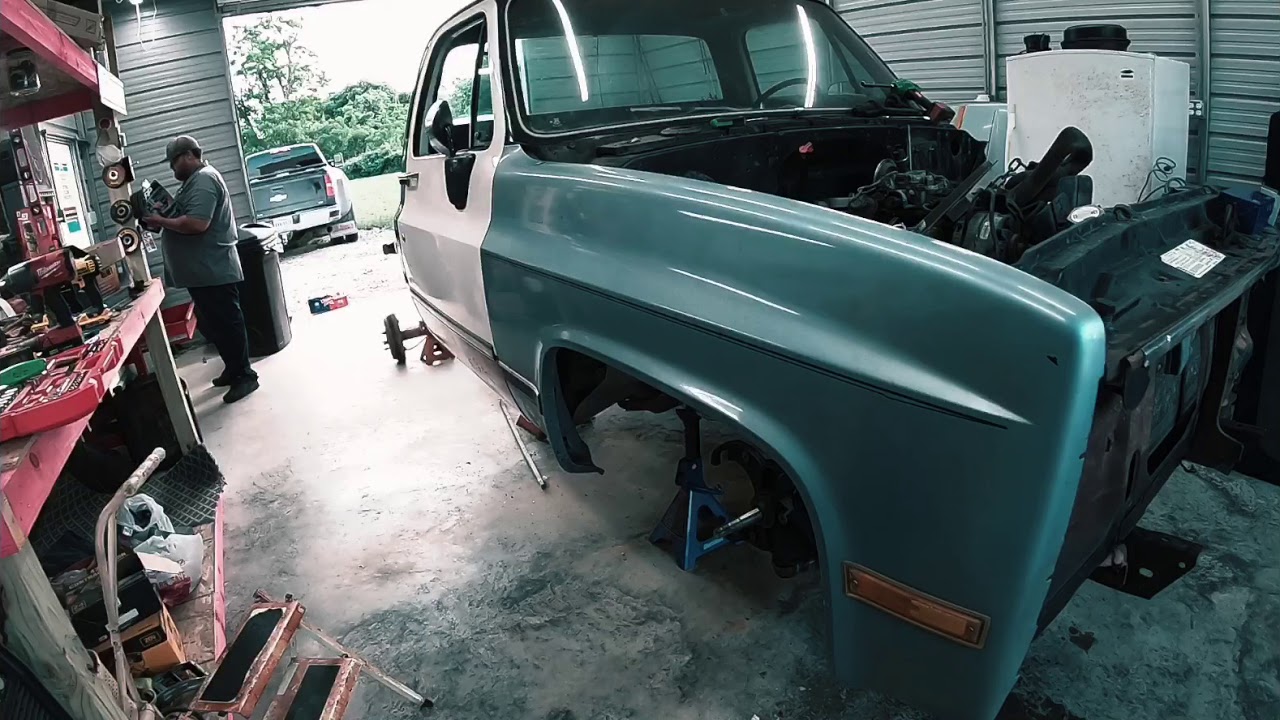LOWEST STATIC DROPPED C10 BUILD UPDATE ! PORTERBUILT ARMS ON !!! - YouTube