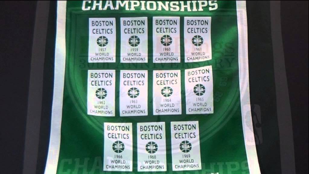 Bill Russell autographed Banner 11 Rings 30th anniversary - YouTube