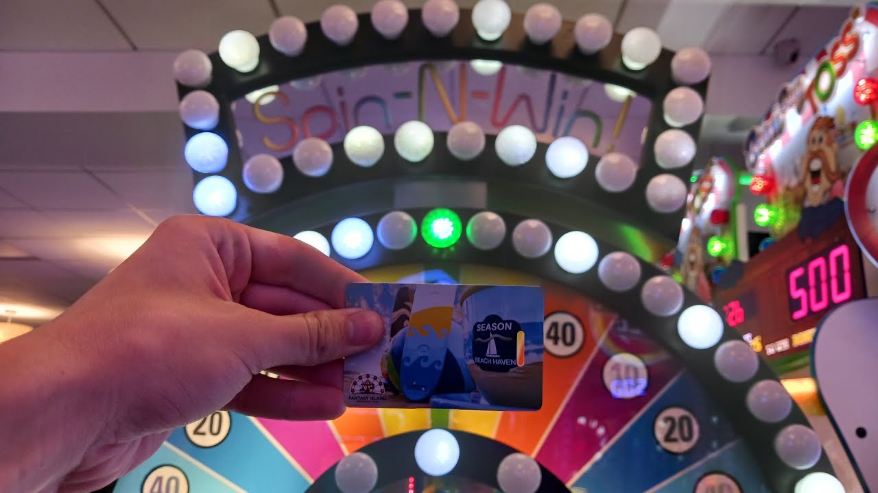 Me playing Spin N Win at Fantasy Island arcade - YouTube