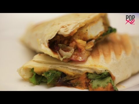How To Make McDonald's Spicy Paneer Wrap - POPxo Food - YouTube