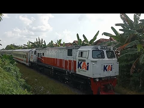 kereta api KAl lokak CC 206 15 35 KPT slide 2 : KA S12A Rarabasa Minggu ...