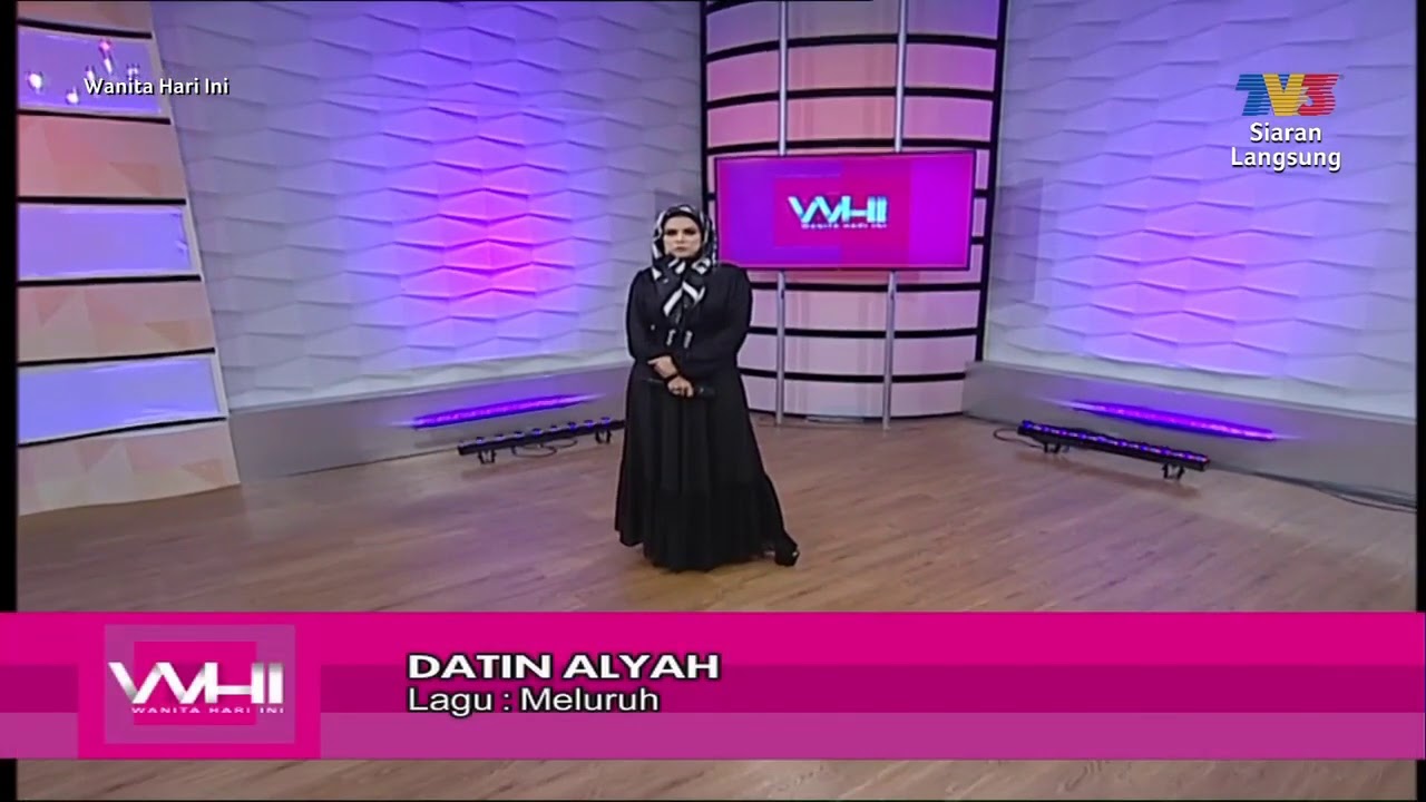 Datin Alyah | Meluruh | Live WHI (2019) - YouTube