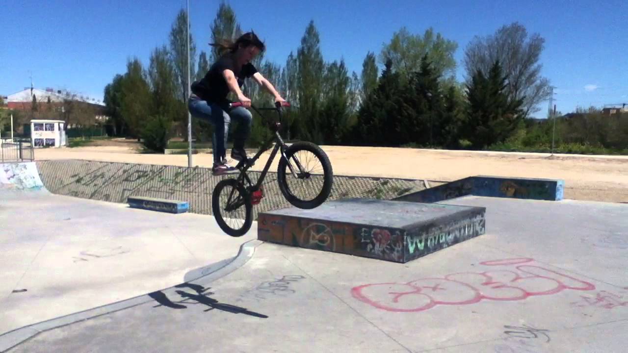 Superman , ( perfeccionando ) BMXGirls ( tereWilliamsRider) - YouTube