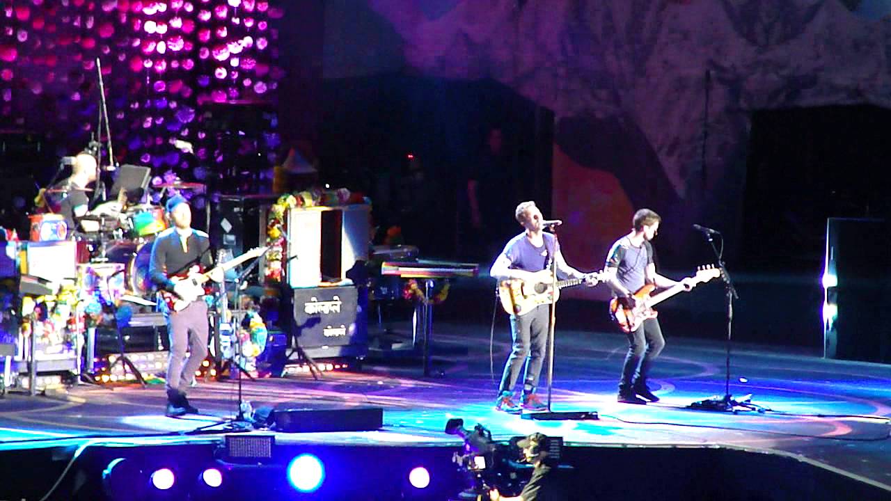 Coldplay - Birds (Live in São Paulo 2016) - YouTube