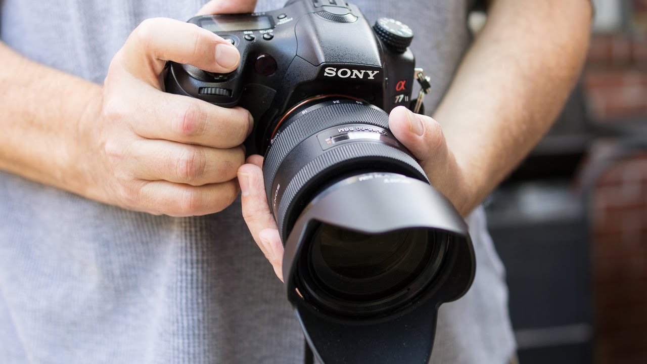 Sony Alpha SLT A77 II - (A 77 II) - YouTube