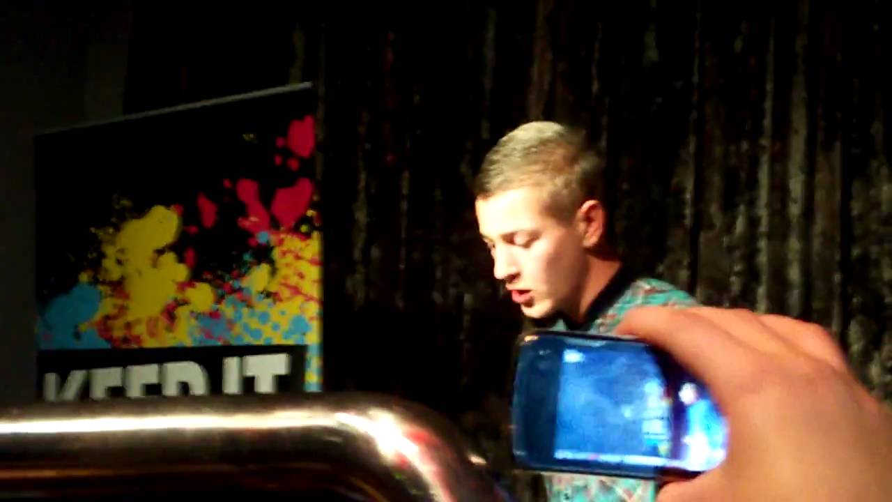 Devlin- let it go - YouTube